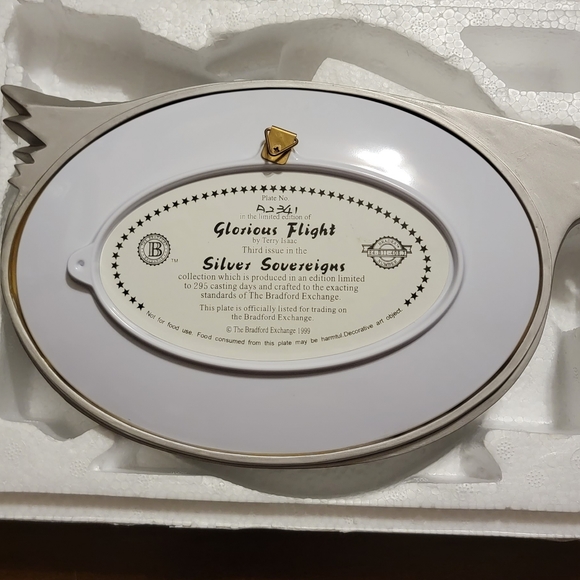 The Bradford Exchange | Wall Decor | Nwt Vintage 999 Glorious Flight ...
